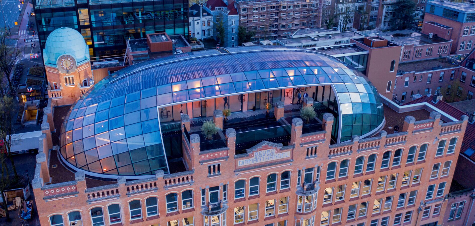 Capital Kitchen - Amsterdam: Culinaire Hotspot - Design Electro Products